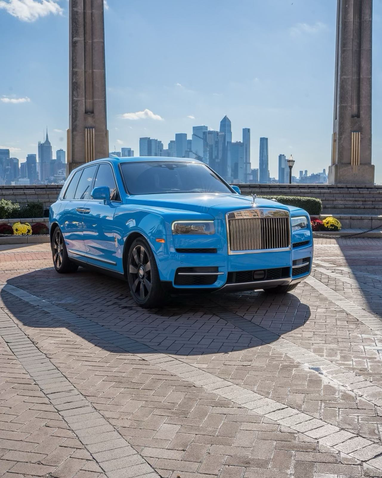Blue Rolls Cullinan – Ebe Rentals – Official Website